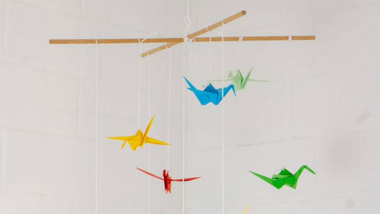 Ansehnliches Mobile selber basteln » Kostenlose 7 Schritte Anleitung